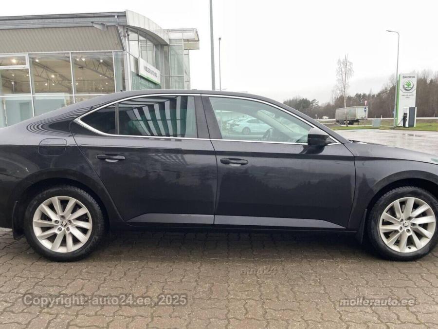 Melns Skoda SuperB 2017 Jehvi, ar dzinēja tilpumu 1.40 L un nobraukumu 199 tūkst. km par 9900 €, foto 7 vietnē AUTOMOTO.COM.LV