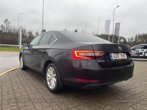 Melns Skoda SuperB 2017 Jehvi, ar dzinēja tilpumu 1.40 L un nobraukumu 199 tūkst. km par 9900 €, foto 9 vietnē AUTOMOTO.COM.LV
