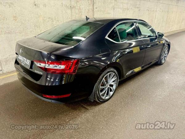 Melns Skoda SuperB 2017 Tallina, ar dzinēja tilpumu 2.00 L un nobraukumu 139 tūkst. km par 15995 €, foto 2 vietnē AUTOMOTO.COM.LV