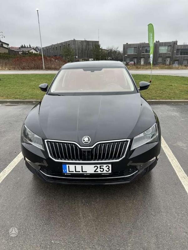 Melns Skoda SuperB 2017 Viļņa, ar dzinēja tilpumu 1.40 L un nobraukumu 89 tūkst. km par 13900 €, foto 9 vietnē AUTOMOTO.COM.LV