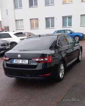 Black Skoda SuperB 2017 in Tallinn, with an engine capacity of 2.00 L and mileage of 175 thousand km for 11899 €, photo 4 on AUTOMOTO.COM.LV