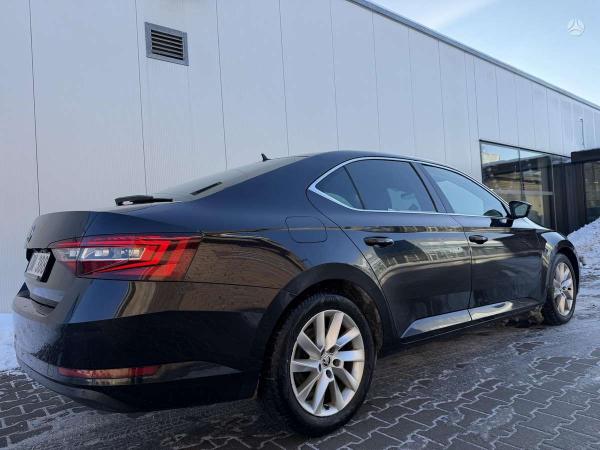 Melns Skoda SuperB 2017 Kauņa, ar dzinēja tilpumu 1.97 L un nobraukumu 327 tūkst. km par 8350 €, foto 4 vietnē AUTOMOTO.COM.LV