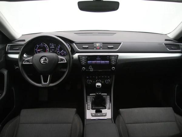 Melns Skoda SuperB 2017 Viļņa, ar dzinēja tilpumu 1.60 L un nobraukumu 216 tūkst. km par 11199 €, foto 2 vietnē AUTOMOTO.COM.LV