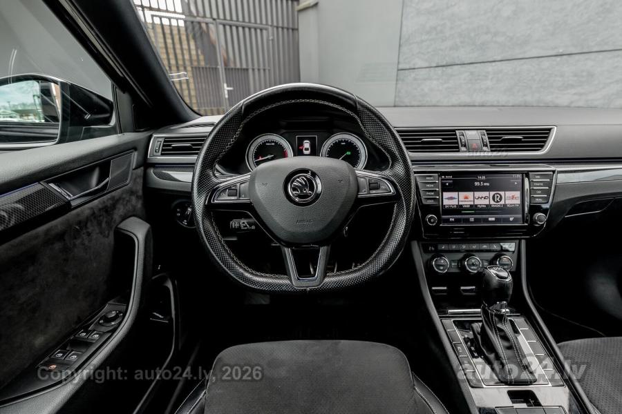 Melns Skoda SuperB 2017 Pērnava, ar dzinēja tilpumu 2.00 L un nobraukumu 134 tūkst. km par 18900 €, foto 14 vietnē AUTOMOTO.COM.LV