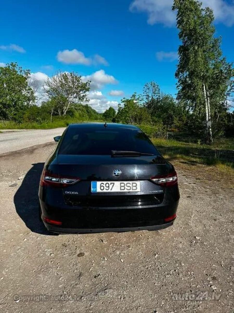 Black Skoda SuperB 2017 in Tallinn, with an engine capacity of 1.80 L and mileage of 259 thousand km for 13999 €, photo 3 on AUTOMOTO.COM.LV