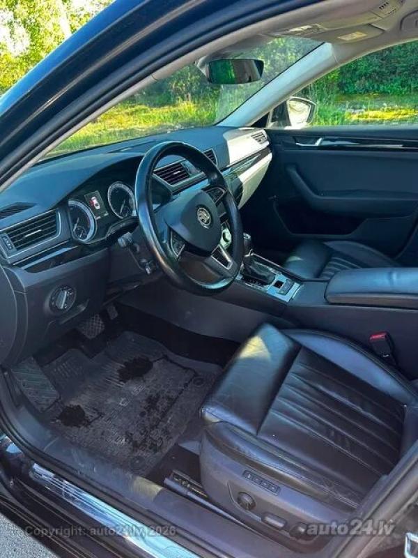 Black Skoda SuperB 2017 in Tallinn, with an engine capacity of 1.80 L and mileage of 259 thousand km for 13999 €, photo 7 on AUTOMOTO.COM.LV