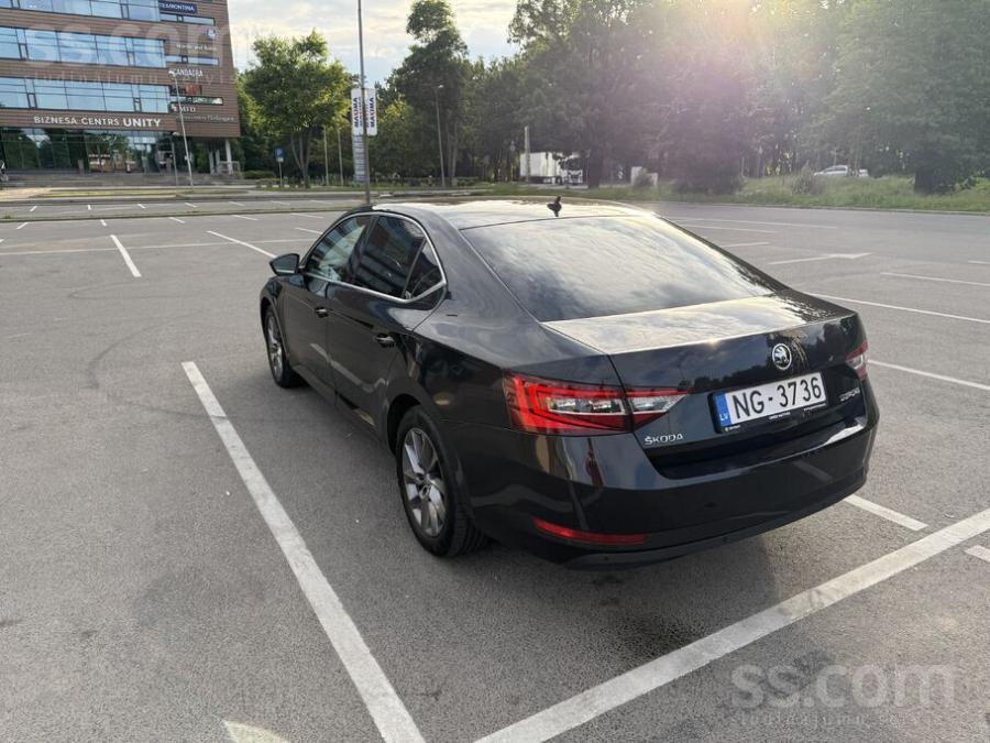 Melns Skoda SuperB 2017 Rīga, ar dzinēja tilpumu 2.00 L un nobraukumu 205 tūkst. km par 11000 €, foto 4 vietnē AUTOMOTO.COM.LV