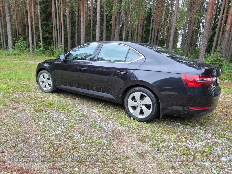 Melns Skoda SuperB 2017 Tartu, ar dzinēja tilpumu 1.40 L un nobraukumu 104 tūkst. km par 14900 €, foto 3 vietnē AUTOMOTO.COM.LV