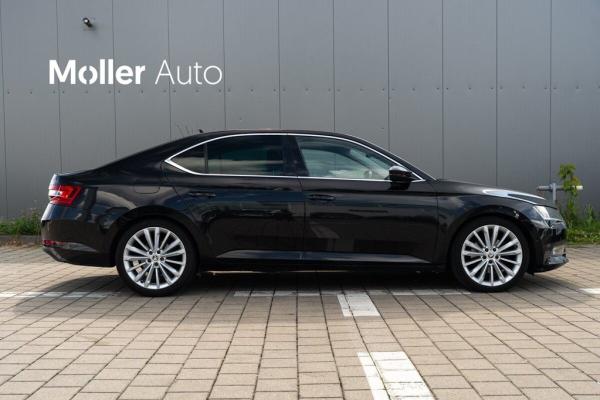 Melns Skoda SuperB 2017 Viļņa, ar dzinēja tilpumu 2.00 L un nobraukumu 173 tūkst. km par 13250 €, foto 7 vietnē AUTOMOTO.COM.LV