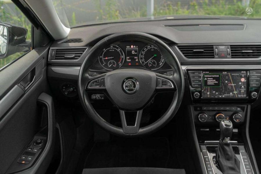 Black Skoda SuperB 2017 in Vilnius, with an engine capacity of 2.00 L and mileage of 173 thousand km for 13250 €, photo 22 on AUTOMOTO.COM.LV