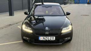 Black Skoda SuperB 2017 in Jonava, with an engine capacity of 2.00 L and mileage of 188 thousand km for 12999 €, photo 7 on AUTOMOTO.COM.LV