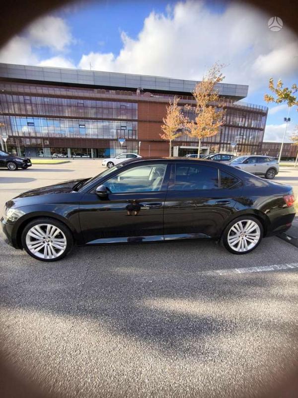 Black Skoda SuperB 2017 in Klaipeda, with an engine capacity of 1.40 L and mileage of 162 thousand km for 13300 €, photo 7 on AUTOMOTO.COM.LV