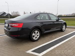 Black Skoda SuperB 2018 in Riga, with an engine capacity of 2.00 L and mileage of 211 thousand km for 12500 €, photo 6 on AUTOMOTO.COM.LV