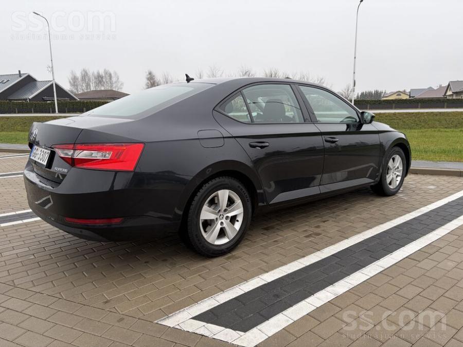 Black Skoda SuperB 2018 in Riga, with an engine capacity of 2.00 L and mileage of 211 thousand km for 12500 €, photo 6 on AUTOMOTO.COM.LV