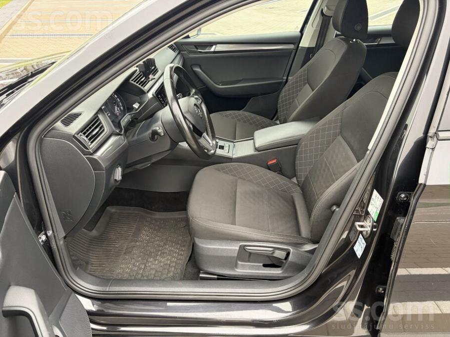 Black Skoda SuperB 2018 in Riga, with an engine capacity of 2.00 L and mileage of 211 thousand km for 12500 €, photo 7 on AUTOMOTO.COM.LV