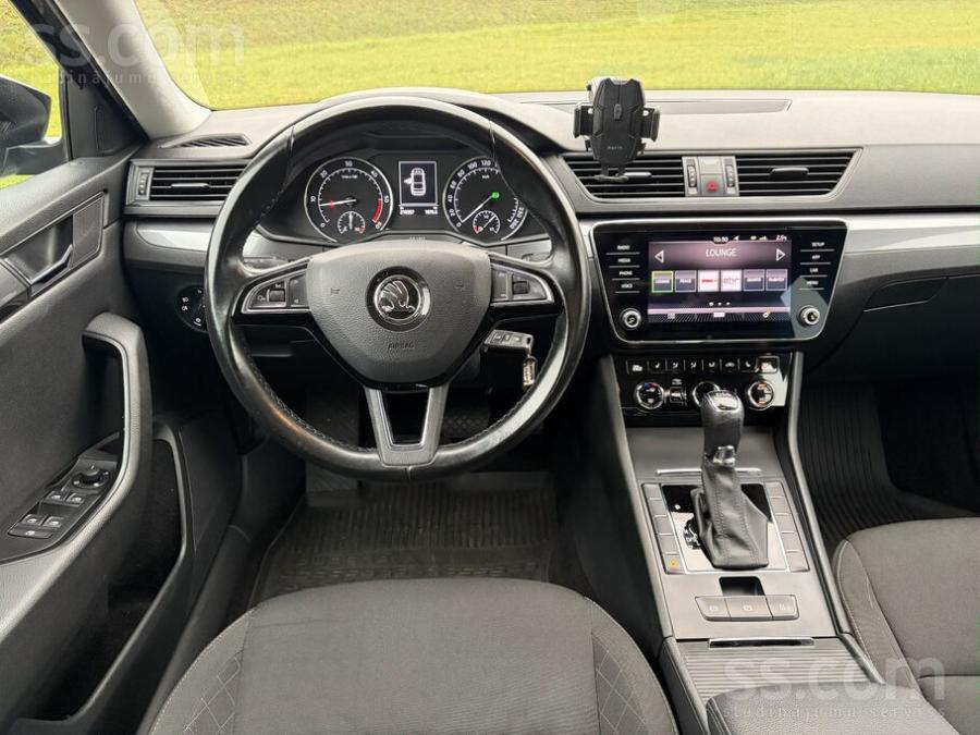 Black Skoda SuperB 2018 in Riga, with an engine capacity of 2.00 L and mileage of 211 thousand km for 12500 €, photo 9 on AUTOMOTO.COM.LV