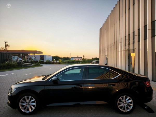 Black Skoda SuperB 2018 in Vilnius, with an engine capacity of 1.80 L and mileage of 178 thousand km for 15500 €, photo 6 on AUTOMOTO.COM.LV
