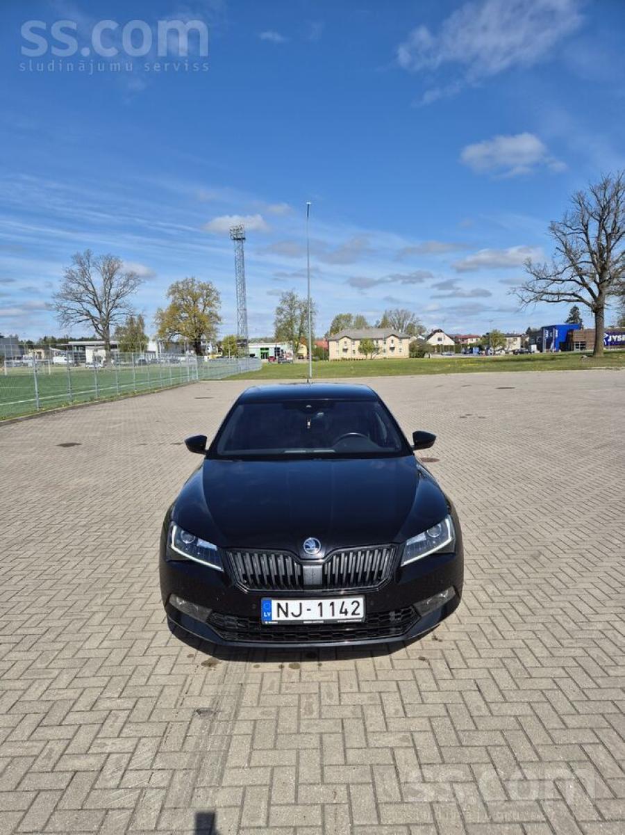 Melns Skoda SuperB 2018 Valmiera, ar dzinēja tilpumu 2.00 L un nobraukumu 119 tūkst. km par 15990 €, foto 3 vietnē AUTOMOTO.COM.LV