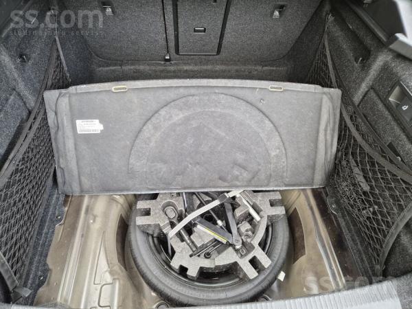Black Skoda SuperB 2018 in Valmiera, with an engine capacity of 2.00 L and mileage of 119 thousand km for 15990 €, photo 7 on AUTOMOTO.COM.LV