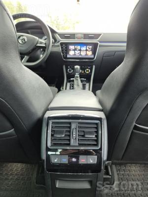 Melns Skoda SuperB 2018 Valmiera, ar dzinēja tilpumu 2.00 L un nobraukumu 119 tūkst. km par 15990 €, foto 14 vietnē AUTOMOTO.COM.LV
