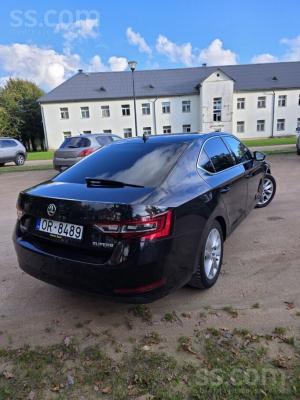 Melns Skoda SuperB 2018 Rīga, ar dzinēja tilpumu 1.60 L un nobraukumu 223 tūkst. km par 9200 €, foto 7 vietnē AUTOMOTO.COM.LV