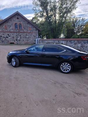 Melns Skoda SuperB 2018 Rīga, ar dzinēja tilpumu 1.60 L un nobraukumu 223 tūkst. km par 9200 €, foto 9 vietnē AUTOMOTO.COM.LV