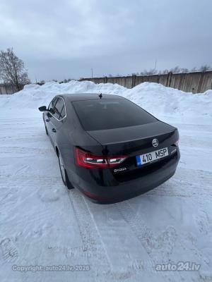 Melns Skoda SuperB 2019 Tallina, ar dzinēja tilpumu 1.50 L un nobraukumu 142 tūkst. km par 16500 €, foto 4 vietnē AUTOMOTO.COM.LV