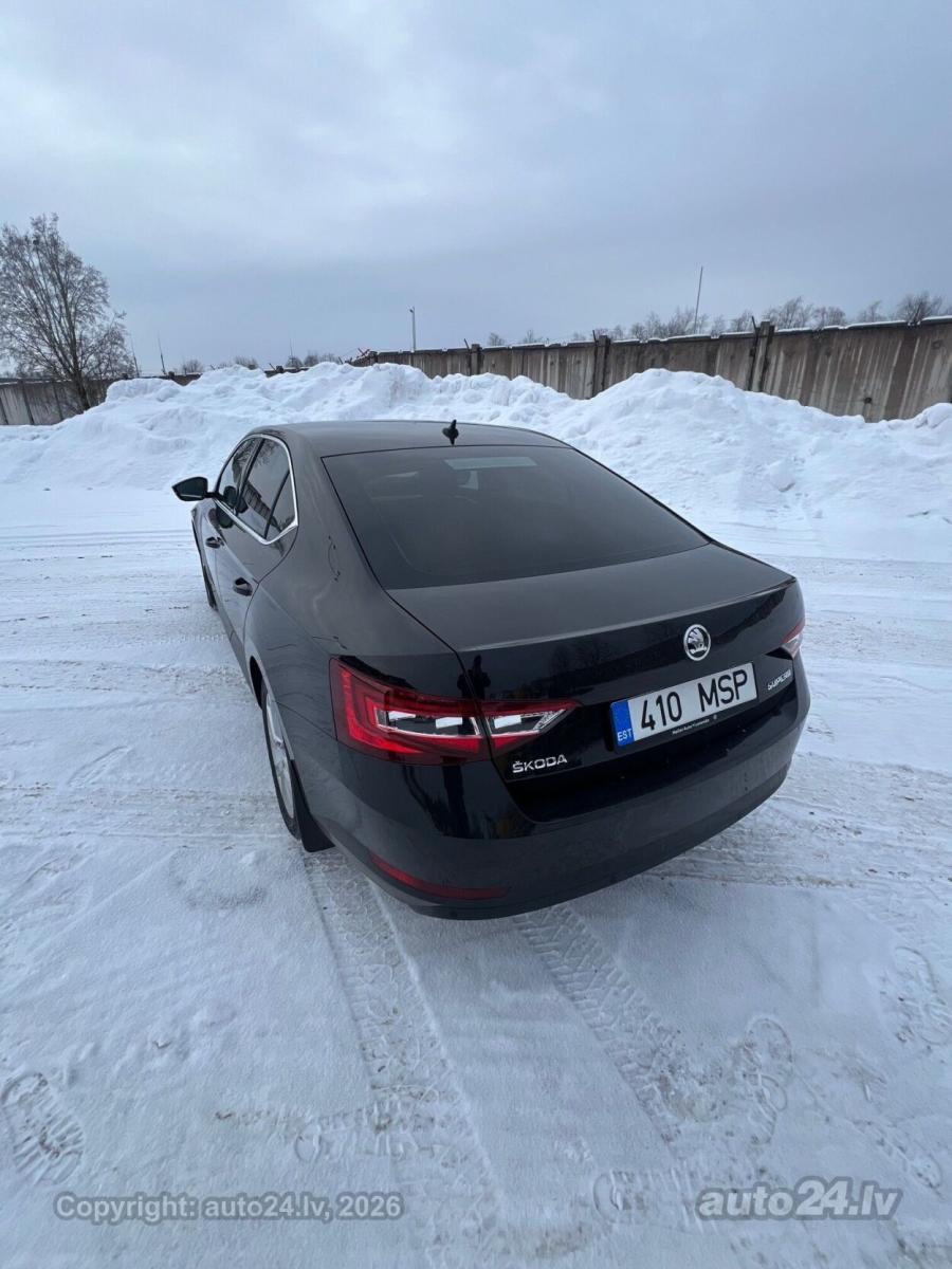 Melns Skoda SuperB 2019 Tallina, ar dzinēja tilpumu 1.50 L un nobraukumu 142 tūkst. km par 16500 €, foto 4 vietnē AUTOMOTO.COM.LV