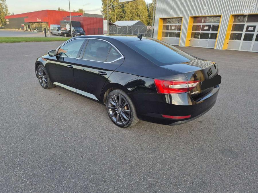 Melns Skoda SuperB 2019 Kaišiadorys, ar dzinēja tilpumu 1.60 L un nobraukumu 248 tūkst. km par 12700 €, foto 10 vietnē AUTOMOTO.COM.LV