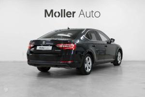 Black Skoda SuperB 2019 in Vilnius, with an engine capacity of 1.50 L and mileage of 140 thousand km for 14900 €, photo 4 on AUTOMOTO.COM.LV