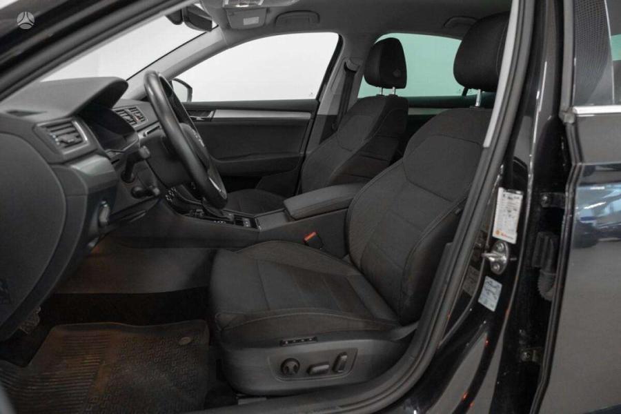 Black Skoda SuperB 2019 in Vilnius, with an engine capacity of 1.50 L and mileage of 140 thousand km for 14900 €, photo 8 on AUTOMOTO.COM.LV
