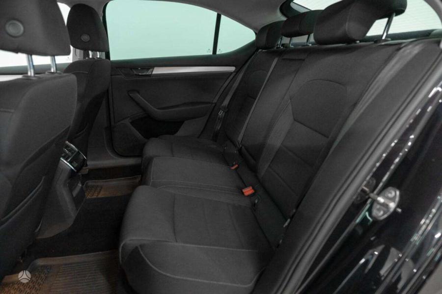 Black Skoda SuperB 2019 in Vilnius, with an engine capacity of 1.50 L and mileage of 140 thousand km for 14900 €, photo 18 on AUTOMOTO.COM.LV