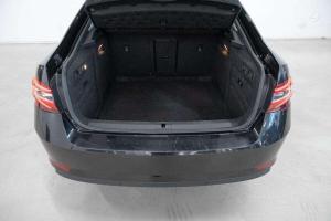Black Skoda SuperB 2019 in Vilnius, with an engine capacity of 1.50 L and mileage of 140 thousand km for 14900 €, photo 19 on AUTOMOTO.COM.LV