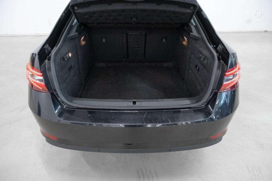 Black Skoda SuperB 2019 in Vilnius, with an engine capacity of 1.50 L and mileage of 140 thousand km for 14900 €, photo 19 on AUTOMOTO.COM.LV
