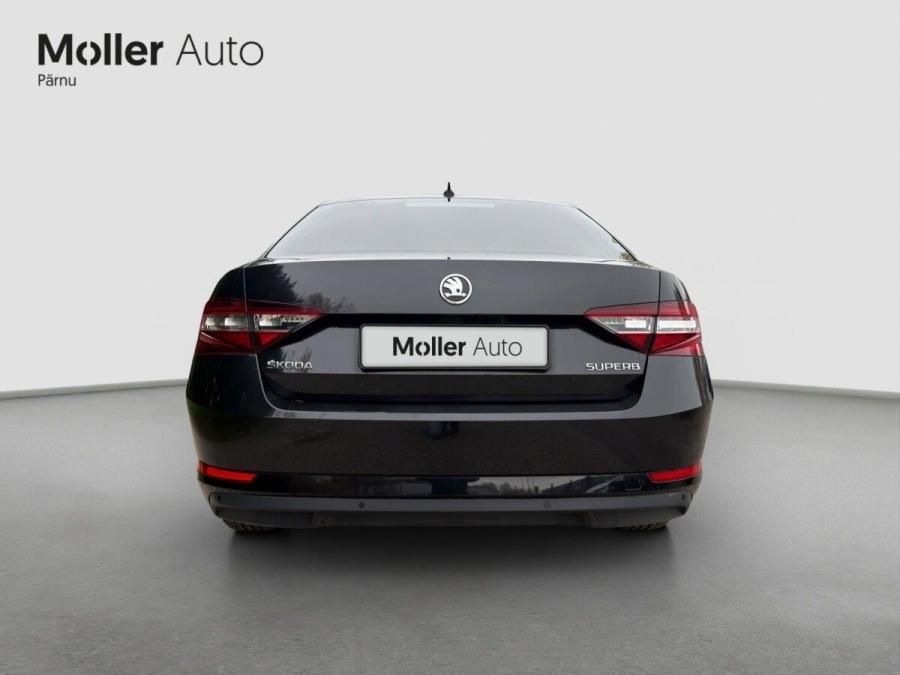 Black Skoda SuperB 2019 in Parnu, with an engine capacity of 1.50 L and mileage of 154 thousand km for 15900 €, photo 5 on AUTOMOTO.COM.LV