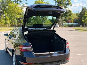Melns Skoda SuperB 2020 Kauņa, ar dzinēja tilpumu 1.97 L un nobraukumu 300 tūkst. km par 16200 €, foto 9 vietnē AUTOMOTO.COM.LV