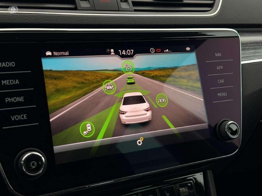 Melns Skoda SuperB 2020 Kauņa, ar dzinēja tilpumu 1.97 L un nobraukumu 300 tūkst. km par 16200 €, foto 28 vietnē AUTOMOTO.COM.LV