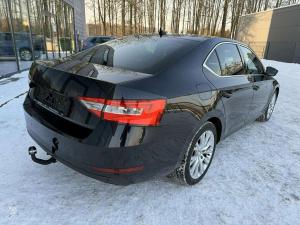 Black Skoda SuperB 2021 in Kaunas, with an engine capacity of 1.50 L and mileage of 203 thousand km for 14900 €, photo 4 on AUTOMOTO.COM.LV