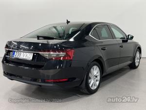 Melns Skoda SuperB 2021 Tallina, ar dzinēja tilpumu 1.50 L un nobraukumu 118 tūkst. km par 19900 €, foto 4 vietnē AUTOMOTO.COM.LV