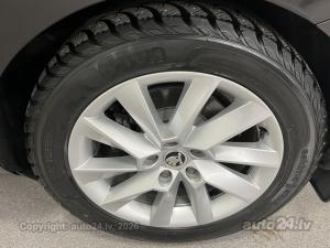 Melns Skoda SuperB 2021 Tallina, ar dzinēja tilpumu 1.50 L un nobraukumu 118 tūkst. km par 19900 €, foto 26 vietnē AUTOMOTO.COM.LV