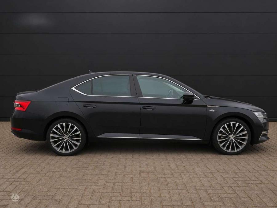 Black Skoda SuperB 2021 in Vilnius, with an engine capacity of 1.98 L and mileage of 126 thousand km for 24990 €, photo 5 on AUTOMOTO.COM.LV