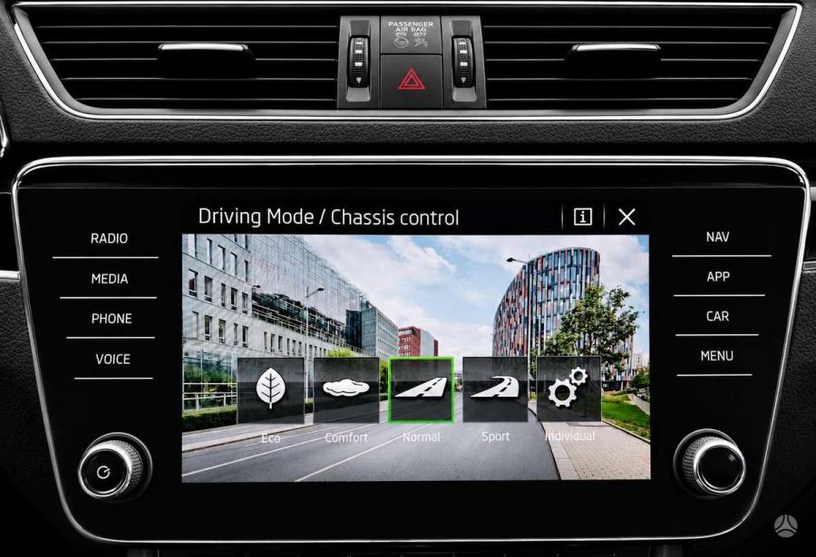 Black Skoda SuperB 2021 in Vilnius, with an engine capacity of 1.98 L and mileage of 126 thousand km for 24990 €, photo 18 on AUTOMOTO.COM.LV