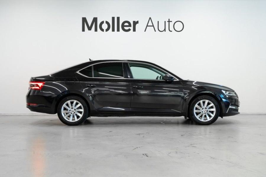 Melns Skoda SuperB 2021 Viļņa, ar dzinēja tilpumu 1.40 L un nobraukumu 73 tūkst. km par 22500 €, foto 5 vietnē AUTOMOTO.COM.LV