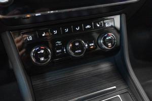 Melns Skoda SuperB 2021 Viļņa, ar dzinēja tilpumu 1.40 L un nobraukumu 73 tūkst. km par 22500 €, foto 18 vietnē AUTOMOTO.COM.LV