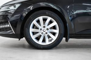 Melns Skoda SuperB 2021 Viļņa, ar dzinēja tilpumu 1.40 L un nobraukumu 73 tūkst. km par 22500 €, foto 26 vietnē AUTOMOTO.COM.LV
