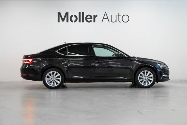 Melns Skoda SuperB 2021 Viļņa, ar dzinēja tilpumu 1.40 L un nobraukumu 81 tūkst. km par 24500 €, foto 4 vietnē AUTOMOTO.COM.LV
