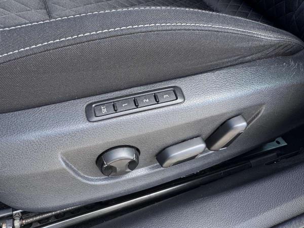 Black Skoda SuperB 2022 in Vilnius, with an engine capacity of 2.00 L and mileage of 136 thousand km for 19250 €, photo 6 on AUTOMOTO.COM.LV