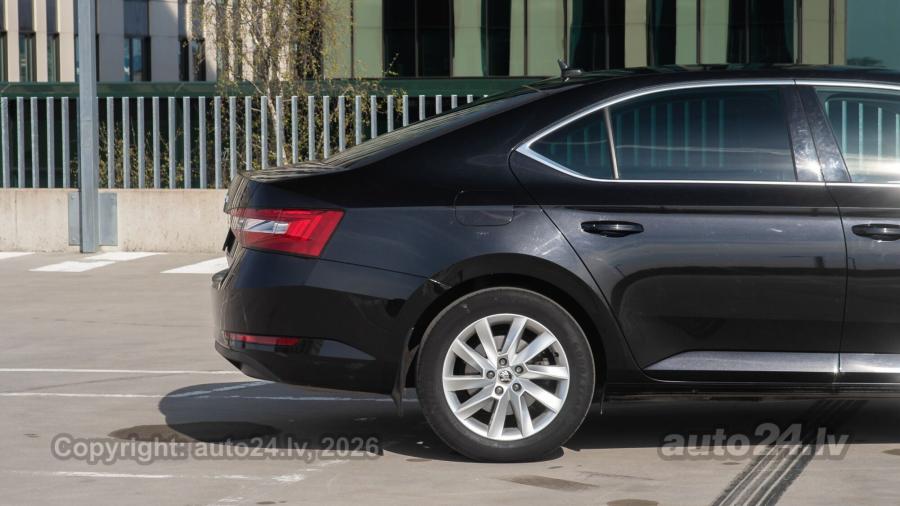 Black Skoda SuperB 2023 in Tallinn, with an engine capacity of 1.50 L and mileage of 59 thousand km for 24900 €, photo 9 on AUTOMOTO.COM.LV