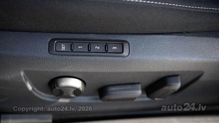 Black Skoda SuperB 2023 in Tallinn, with an engine capacity of 1.50 L and mileage of 59 thousand km for 24900 €, photo 21 on AUTOMOTO.COM.LV