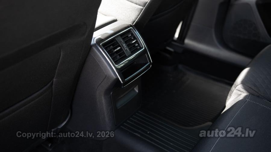 Black Skoda SuperB 2023 in Tallinn, with an engine capacity of 1.50 L and mileage of 59 thousand km for 24900 €, photo 22 on AUTOMOTO.COM.LV